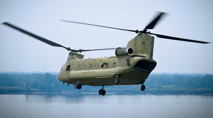 Boeing Delivers Three Chinook Helicopters to Australian Army