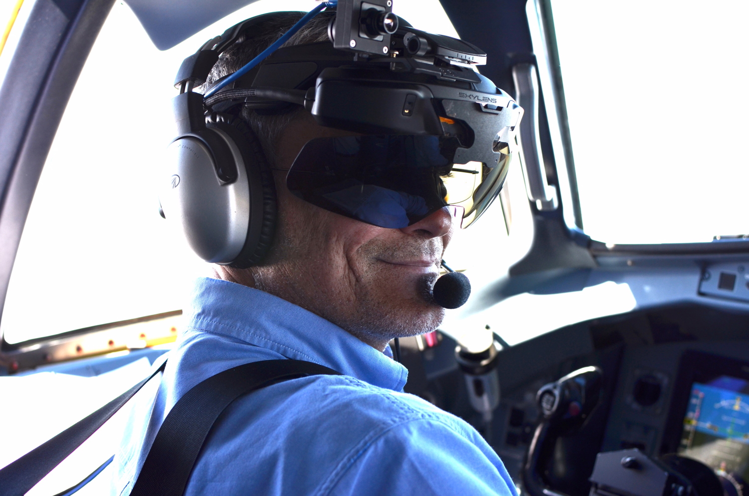 Elbit Systems' Skylens Wearable HUD Begins Flying in Final ...